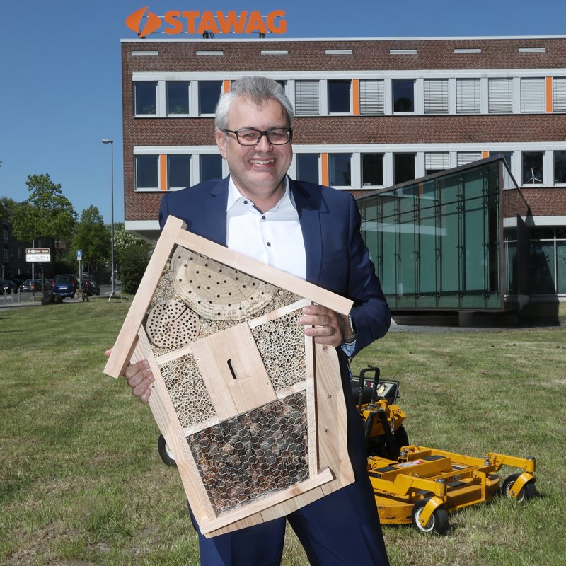 STAWAG wandelt ihre Rasenflächen in insektenfreundliche Wiesen um ...